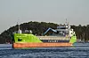 Norsk lasteskip slept av grunn under Svinesundsbrua