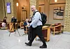 Smaker Pepsi Max annerledes fra boks og flaske? Frp-profil Bård Hoksrud ...