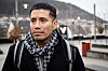 Carlos ble truffet av en gravemaskinskuffe. Plutselig kunne han ikke ...